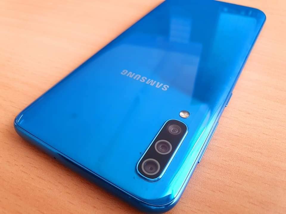 Samsung Galaxy A50 Full Set out Box | ads.labetagamu.lk